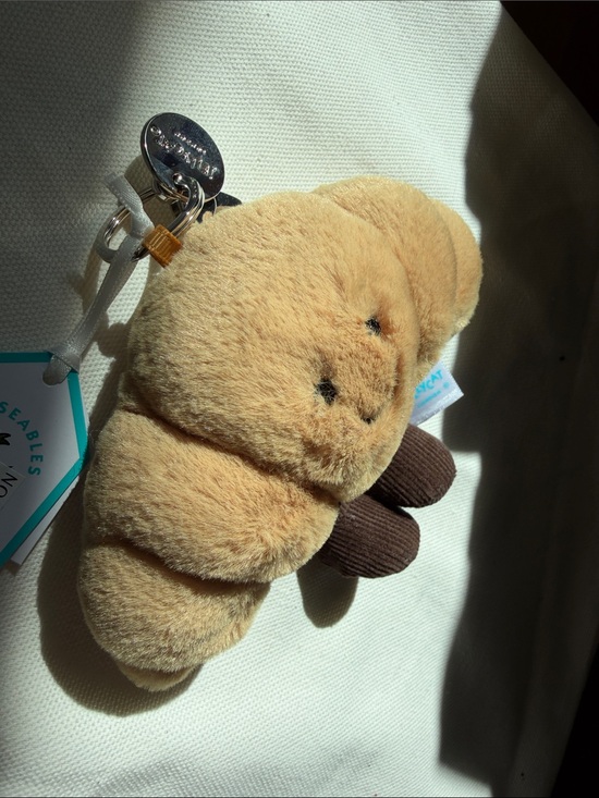 Jellycat | Accessories | Jellycat Amuseables Croissant Bag Charm ...